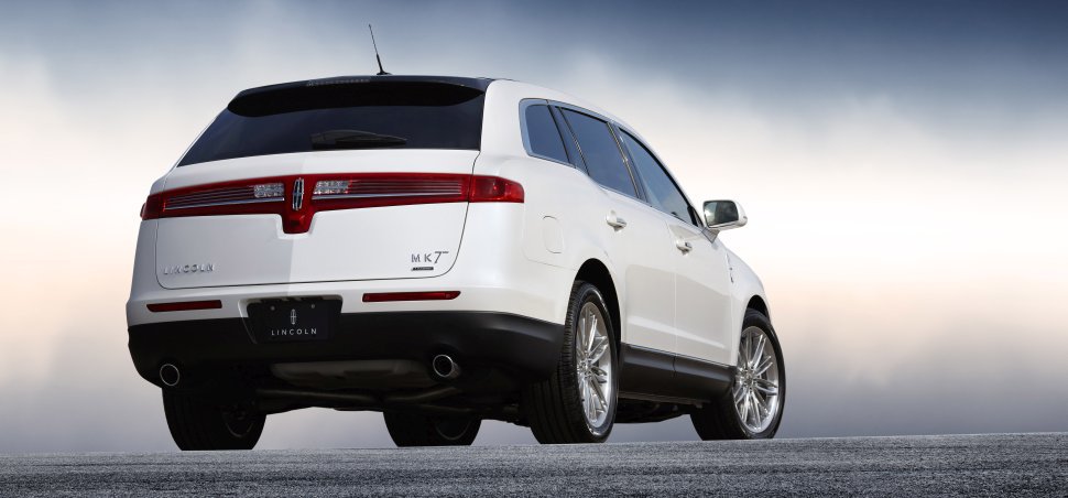 Lincoln MKT technical specifications and fuel economy